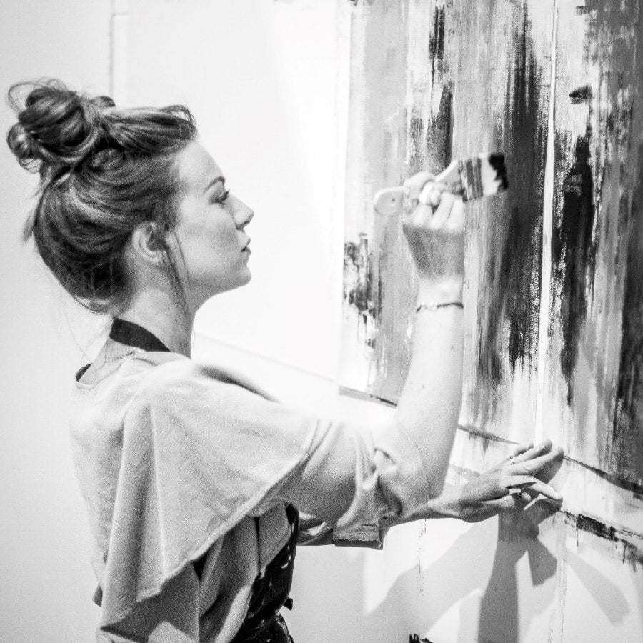 Our Essential Guide To Commissioning Artwork – Toni Thornton Art